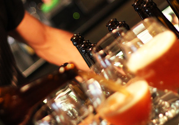 Beer Appreciation: The Perfect Pour - The Crafty Pint